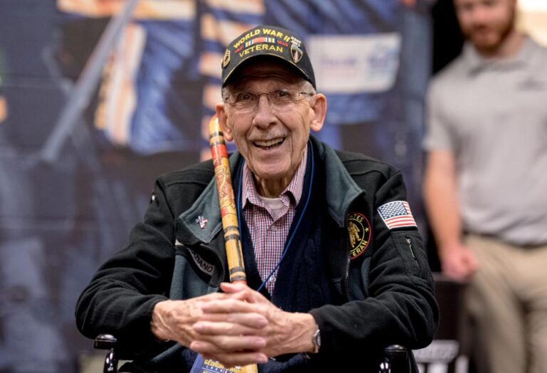 Louis Graziano – A Patriot’s Memoirs of World War II – Through my eye ...